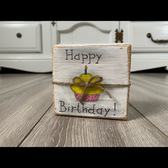 Holiday | Farmhouse Happy Birthday Cupcake Gift | Poshmark